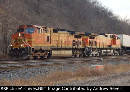BNSF C44-9W 4677